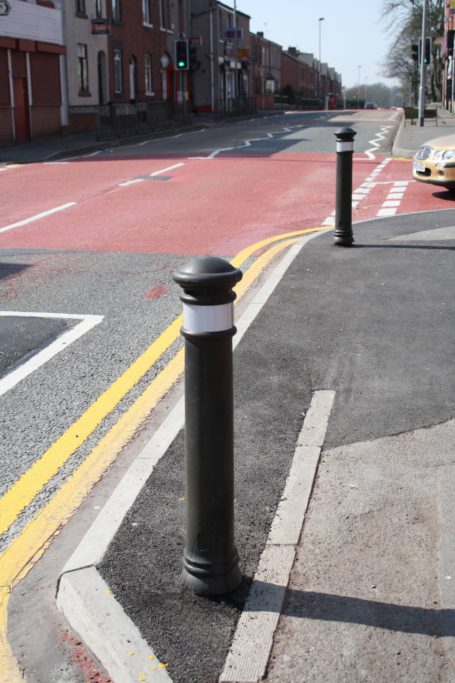 Manchester Bollard | Traditional | Leafield Environmental